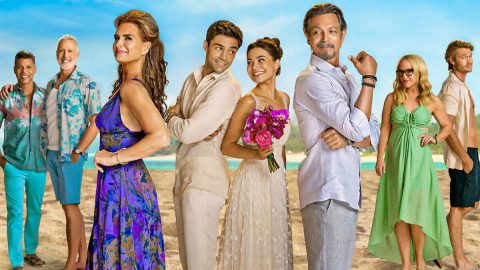 'Mother of the Bride' Movie Review: A Passable Streaming Rom-Com ...