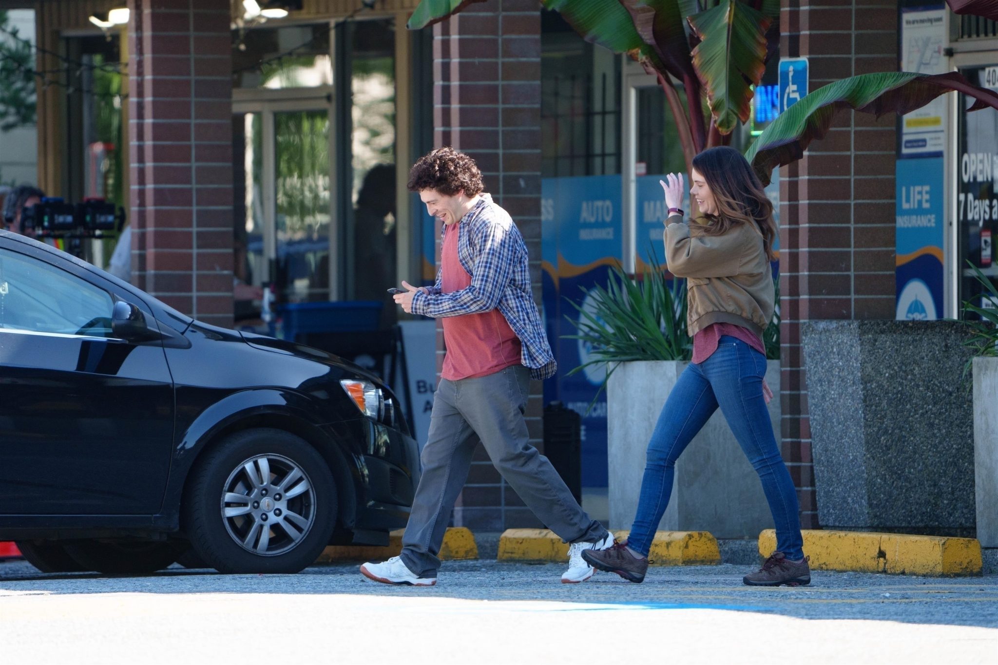 First Look at Anthony Boyle As Sam Bankman-Fried On Set Of 'The Altruists'; Greta Carew Johns ...