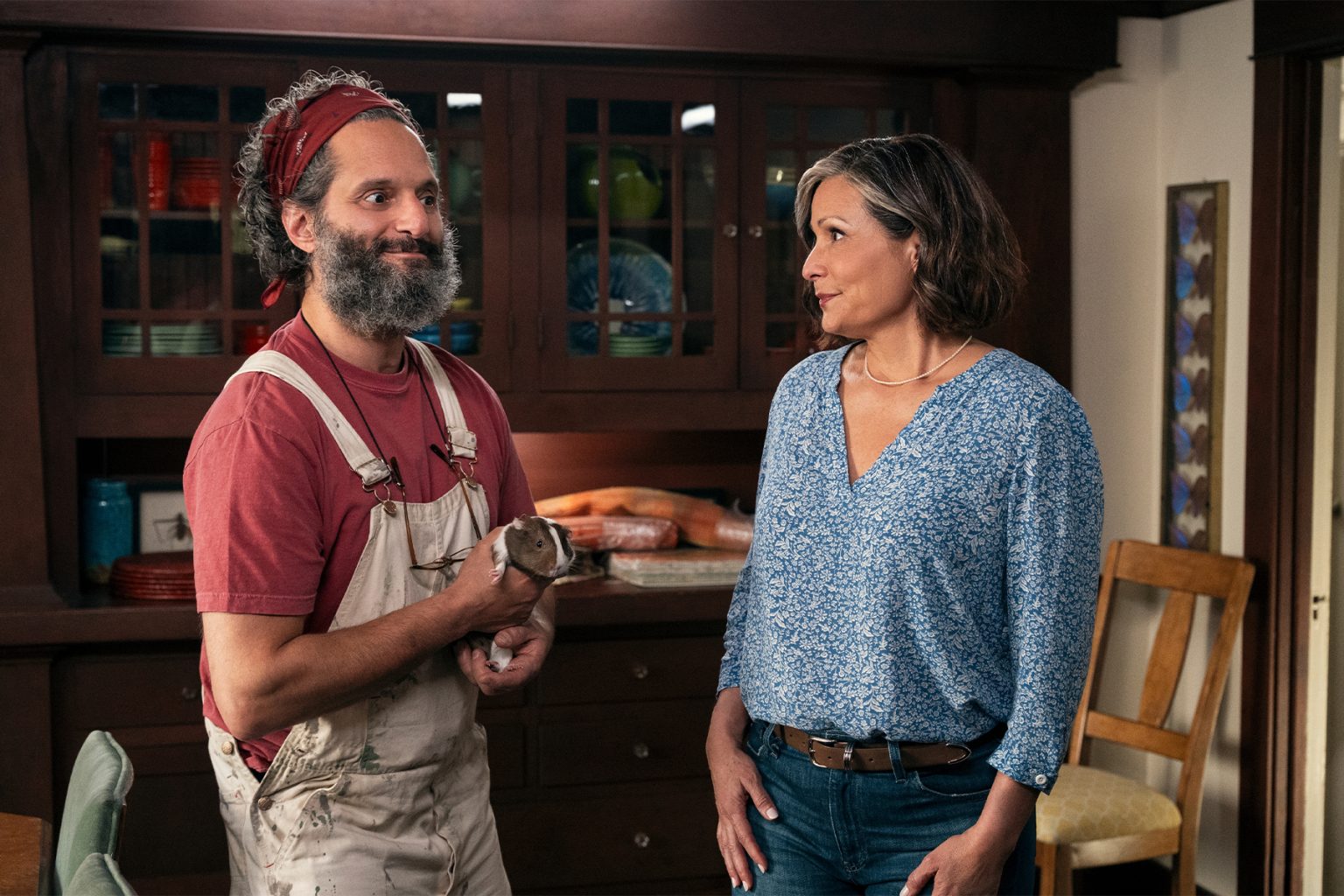'A Man on the Inside' Season 2 Sets November 2025 Release & First Look ...