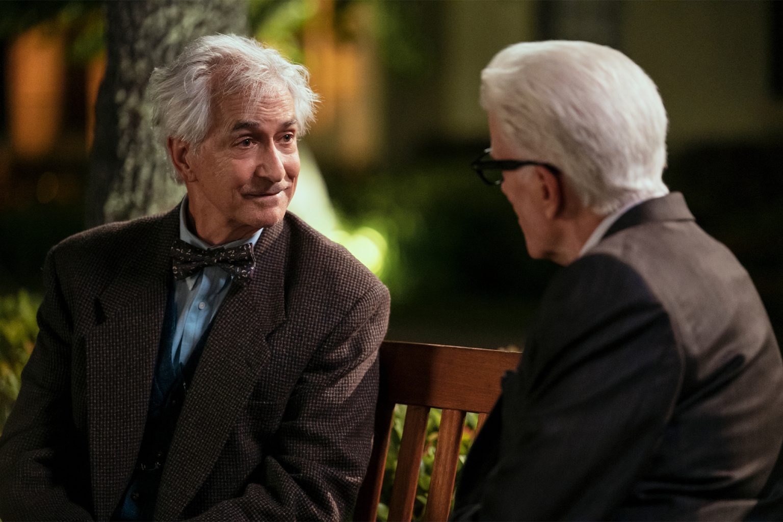 'A Man on the Inside' Season 2 Sets November 2025 Release & First Look ...