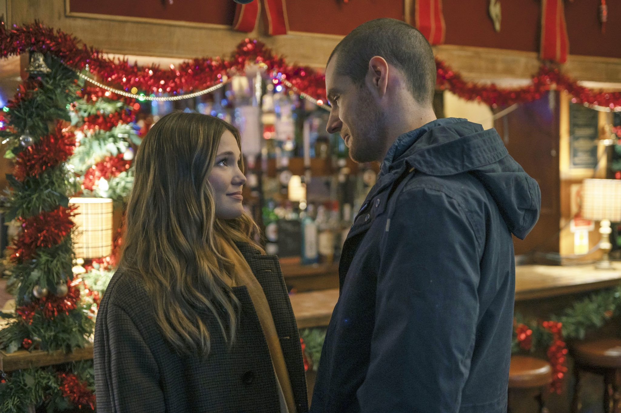 'Jingle Bell Heist': Netflix Christmas Movie Unwraps Trailer, Release ...