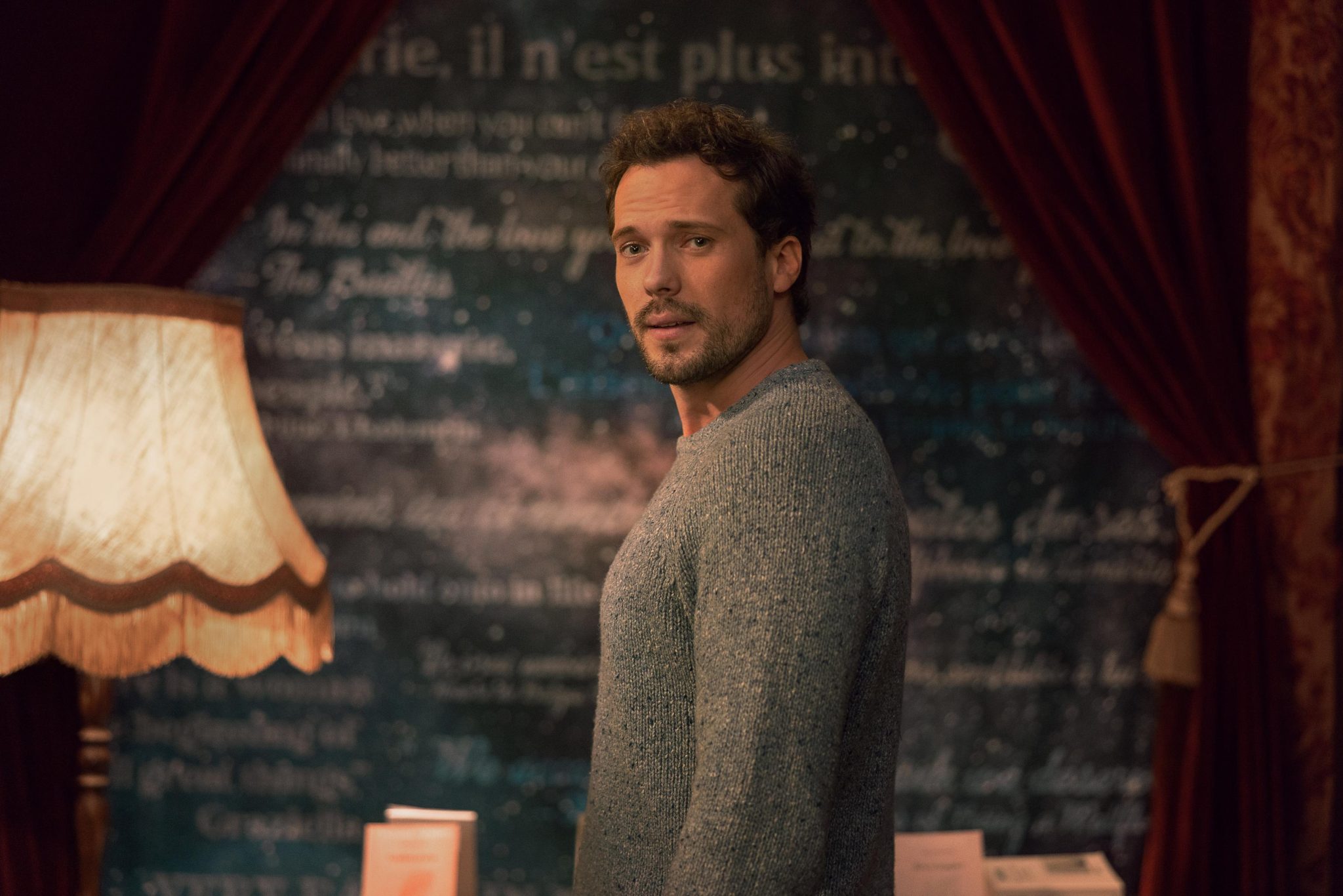 First Look and Release Date for 'Champagne Problems': Netflix's Minka Kelly Christmas Rom-Com